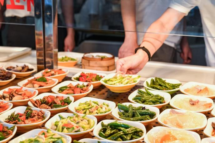 做定制化团餐引领者，3年内实现跨越发展，这家百强团餐的底气何在？-商业-金融界